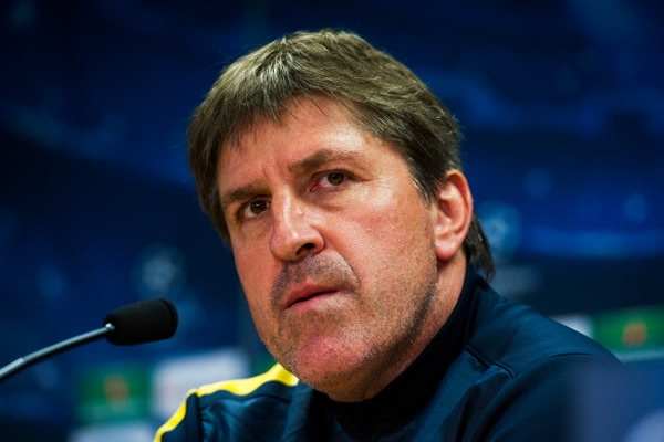 Roura busca que el Barça salga con presión fuerza y ganas