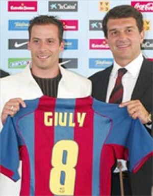 El francés Ludovic Giuly ya es jugador del Barcelona