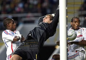 FIFA acepta las altas de Iatsenko (Ucrania) y Paulo Santos (Portugal)