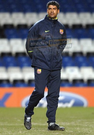 Frank Rijkaard destaca participación de Márquez en duelo con Chelsea