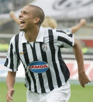 Trezeguet, feliz con la continuidad de Alessandro del Piero en la Juve