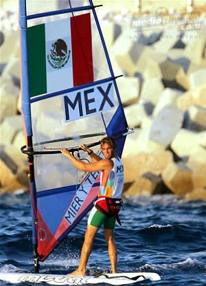 Continúa David Mier preparación en Brasil