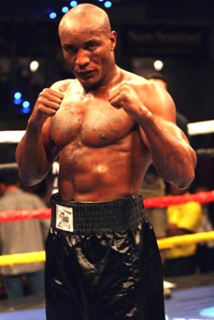 Dejan en libertad al boxeador costarricense Carl Davies