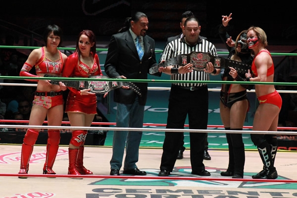 Silueta y Syuri retuvieron el Campeonato CMLL-REINA