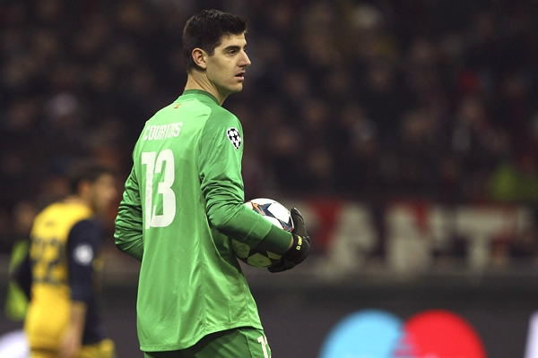 Nula e inaplicable la cláusula sobre Courtois: UEFA