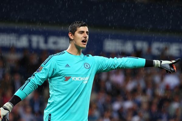Courtois, baja del Chelsea por lesión de rodilla