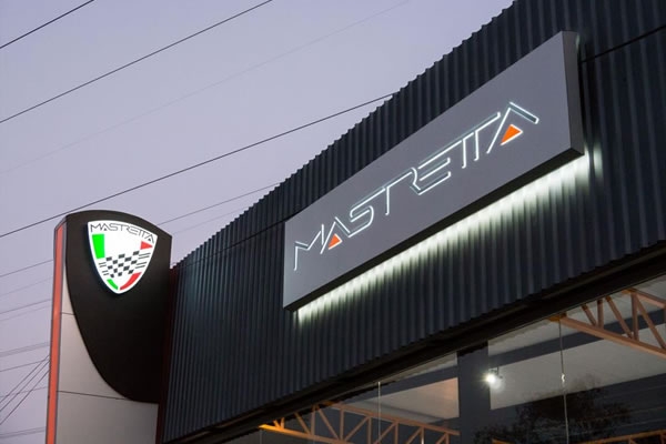 Mastretta inauguró su primera distribuidora en México