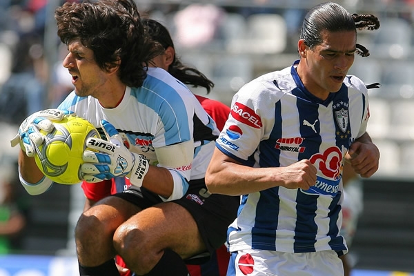 Ulises Mendívil va de titular