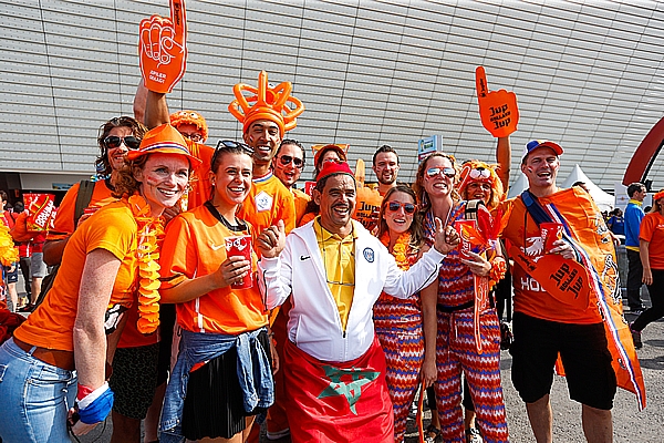 'Naranja' perfecta, Holanda avanzó a OctavosMediotiempo