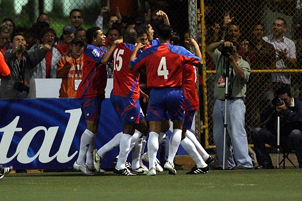 Costa Rica 3-1 EUA... Los ticos lideran el Hexagonal Final