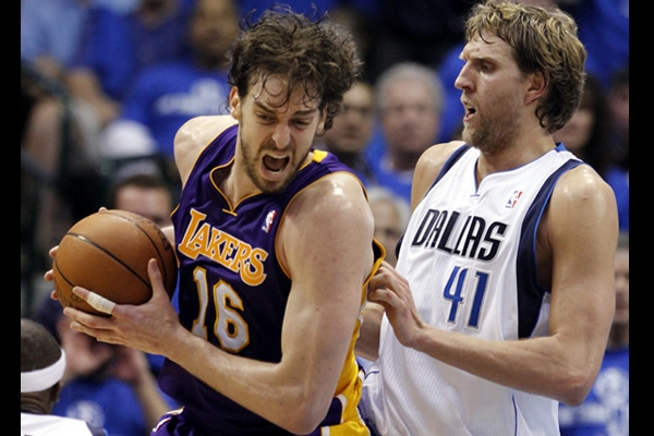 Mavericks 98, Lakers 92...L.A. al borde de la eliminación