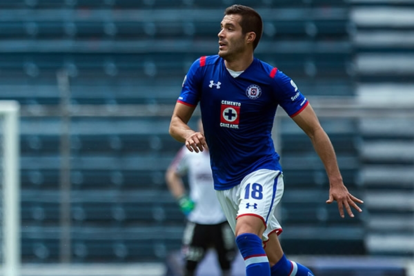 Valadez guió triunfo de Cruz Azul