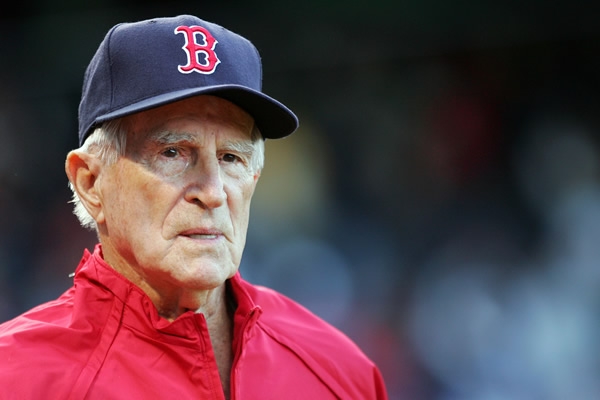 Falleció Johnny Pesky, leyenda de los Red Sox