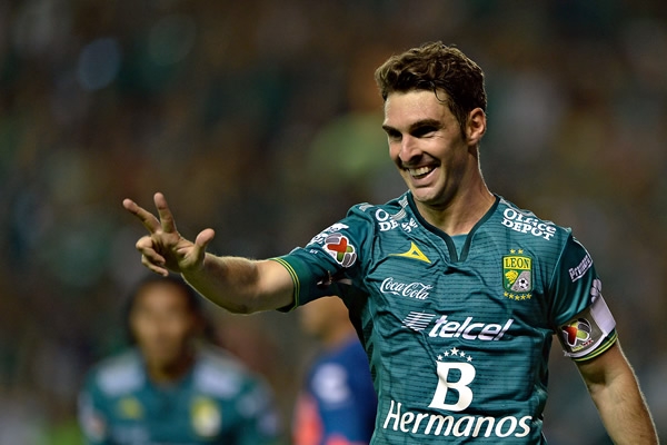 León aprovechó errores de Veracruz