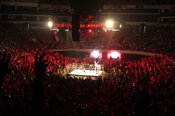 La lucha libre de la WWE apantalló en Monterrey