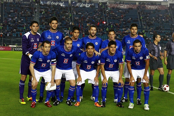 Cruz Azul 2-0 Santos... Fue una noche azul| Mediotiempo