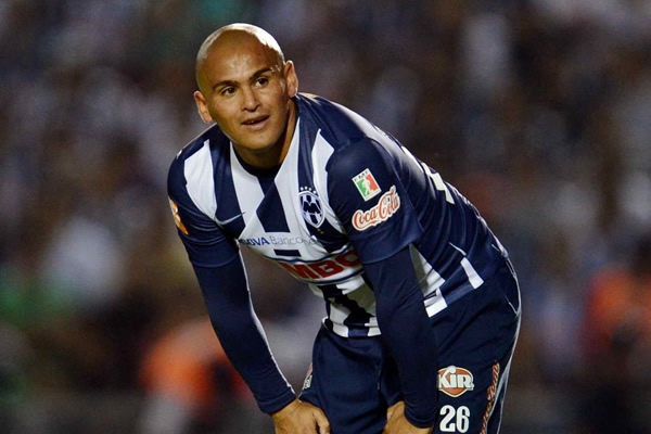 Suazo no reportó con Monterrey