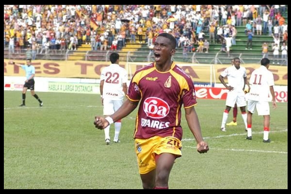 Franco Arizala, último refuerzo Tuzo