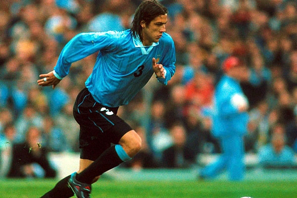 El Gremio brasileño contrató al defensa uruguayo Gonzalo Sorondo