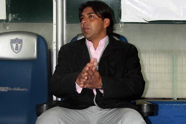 Rivarola quiere pegar primero en Toluca