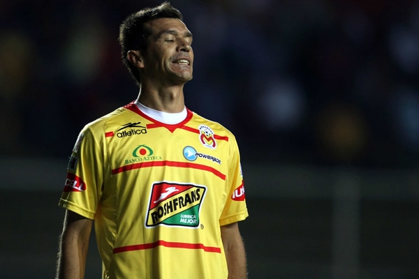 Jared Borgetti y Gabriel Pereyra quedaron fuera de Monarcas