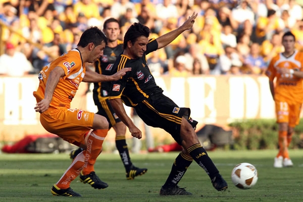 Tigres 0-2 Jaguares... El visitante fue la fiera que mostró las garras