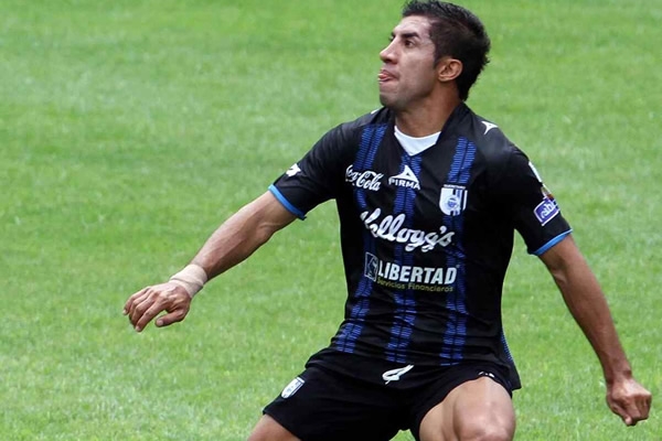 Raúl Rico cumplió sus castigos y ahora busca su titularidad