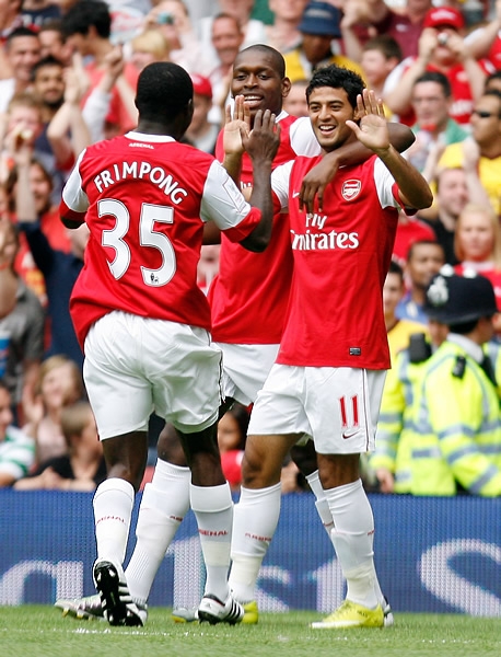 Arsenal 3-2 Celtic... Gol de Vela en duelo azteca