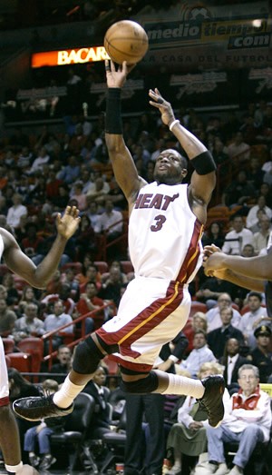 Gran comienzo de Wade lo equipara con leyendas