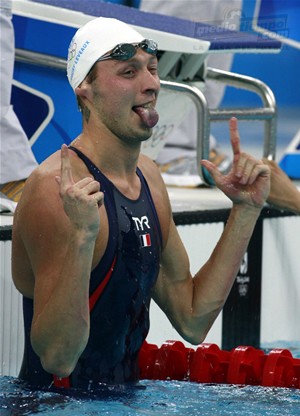 Imponen Levaux y Skvortsov nuevos récords mundiales en piscina corta