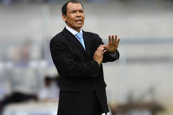 El Profe Cruz salió afligido de CU