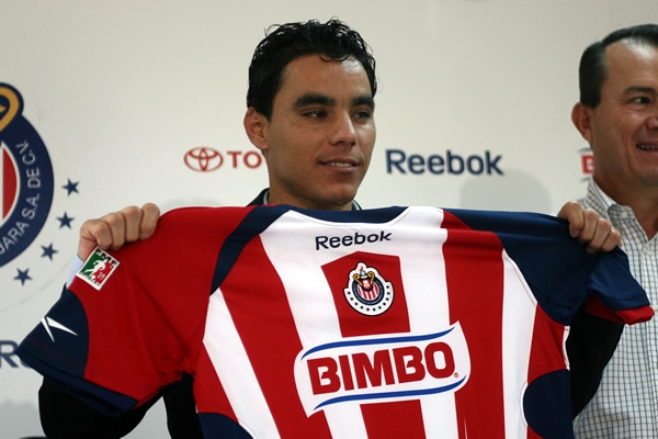 Paco Ramírez espera que Omar Bravo tome su ritmo físico