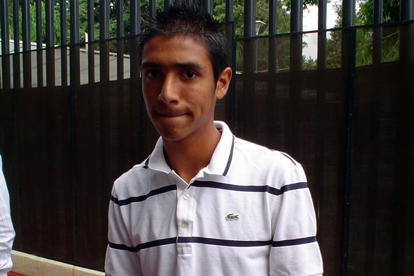 Taufic Guarch recibirá castigo de Estudiantes