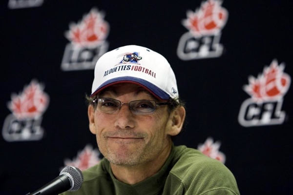 Bears contratan a Trestman para reemplazar a Smith