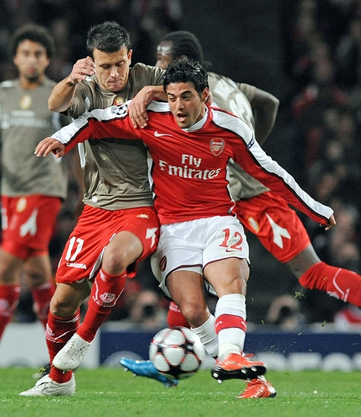 Arsenal 2-0 Standard... Vela, los 90 minutos