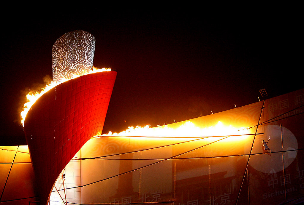 La historia a través del encendido de los pebeteros