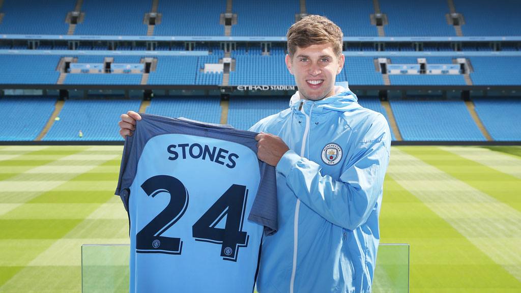 John Stones, al Manchester City como el segundo defensa más caro