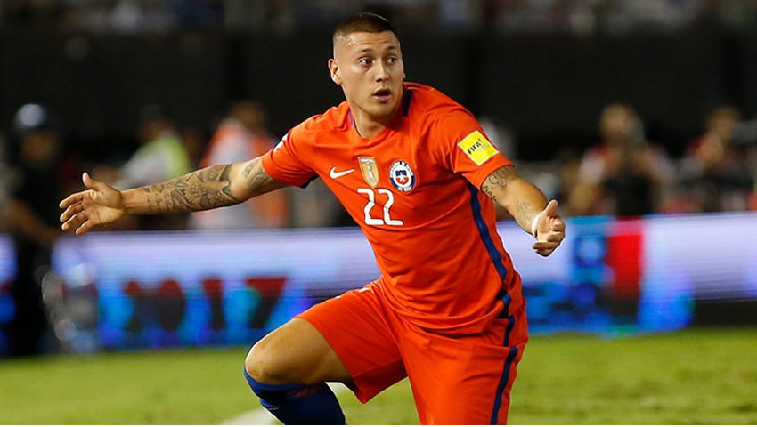 Nico Castillo está recuperado y jugará con Chile