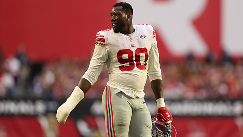 Pierre-Paul se une a los Bucs tras ocho temporadas con Giants