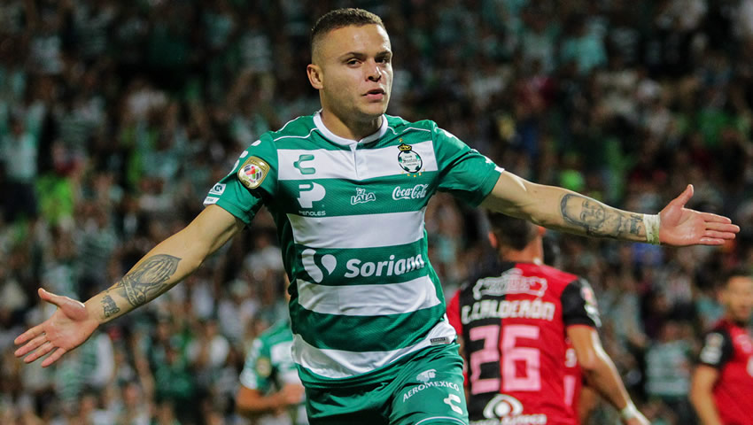 Cabecita Rodríguez, único convocado de la Liga MX por Uruguay para ...