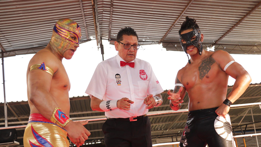 Audaz sufrió, pero derrotó a Dragon Bane en Lucha Memes