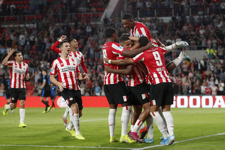 PSV Eindhoven 3-0 Apollon Limassol: Goles, Playoffs, Crónica