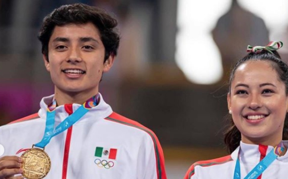 Taekwondoín Leonardo Juárez muestra preferencias en redes sociales