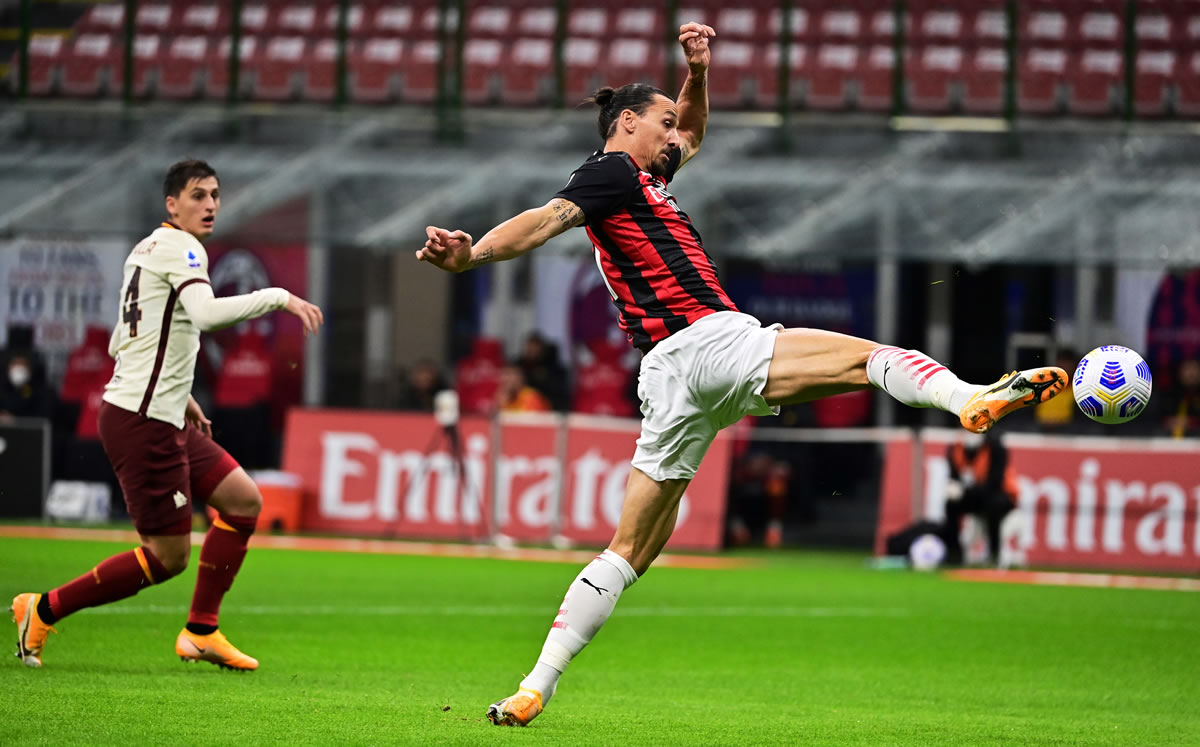 Zlatan Ibrahimovic marcó su tercer doblete en el Milán vs Roma