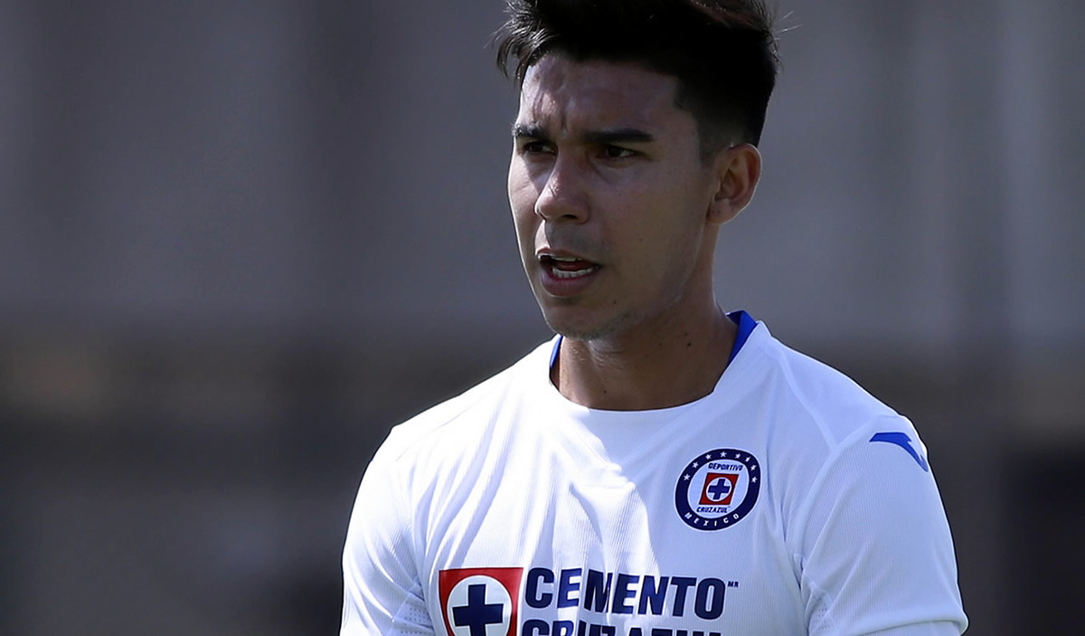 Pol Fernández se queda en Cruz Azul; Habló con Reynoso y Álvaro Dávila