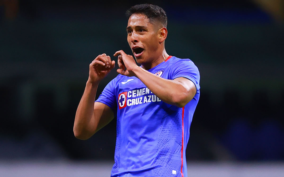 Luis Romo, héroe ante Pumas, a la afición de Cruz Azul: '¡Ilusiónense!