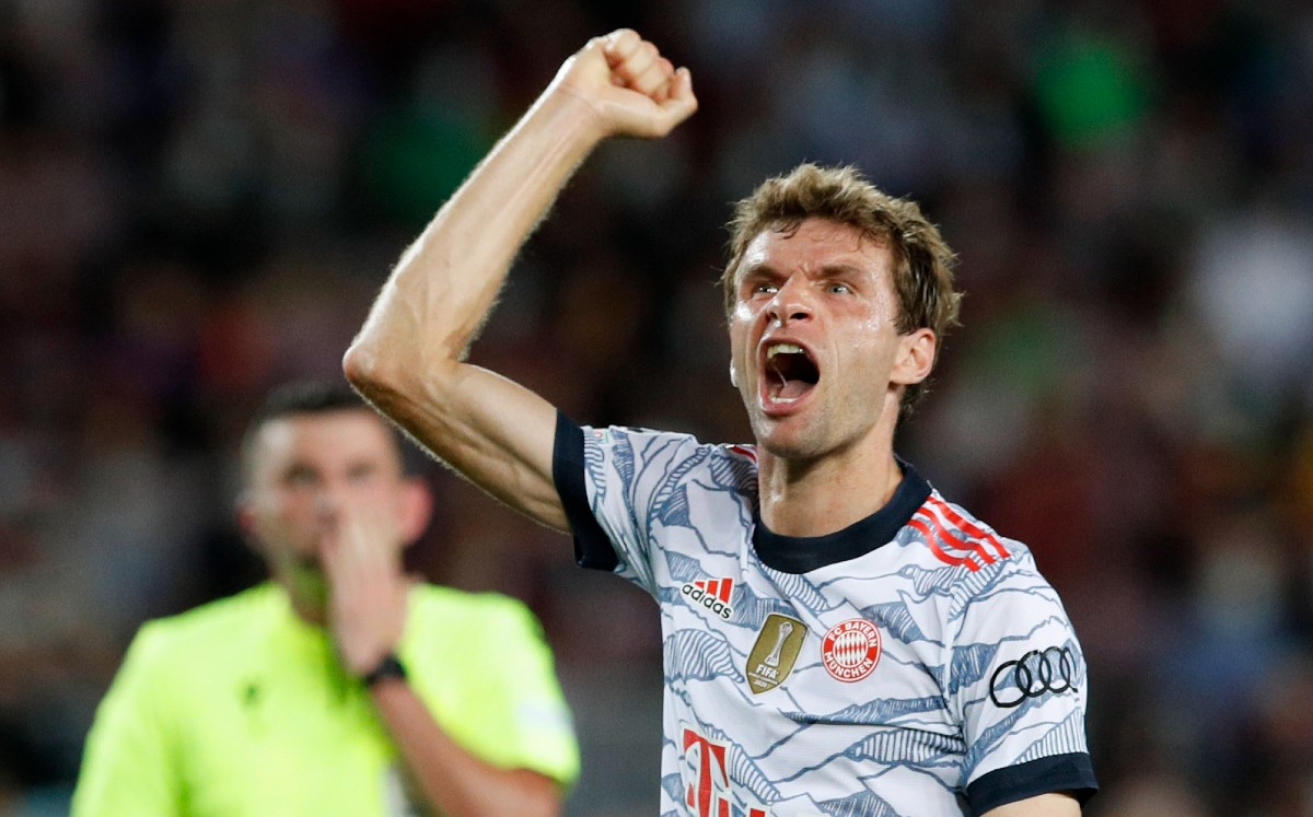Thomas Müller abrió el marcador con 'ayuda' ante el Barcelona