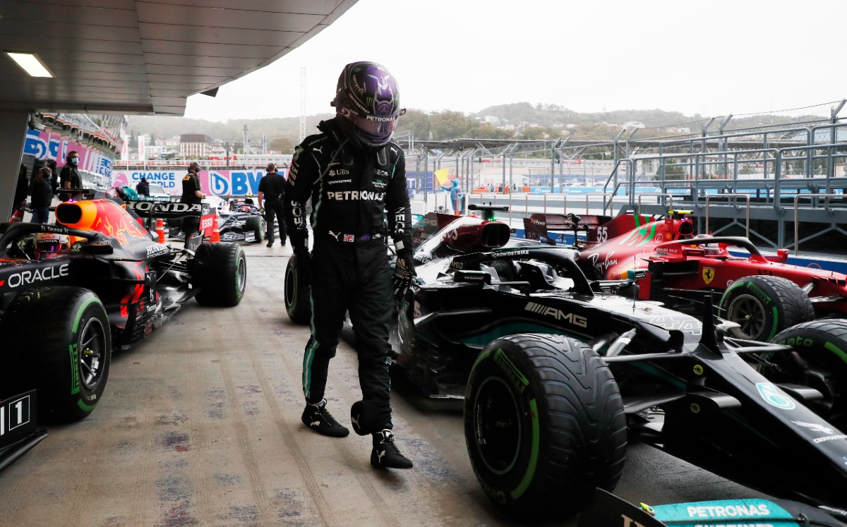 ¿Cuánto debe durar una parada en los pits en la Fórmula 1?