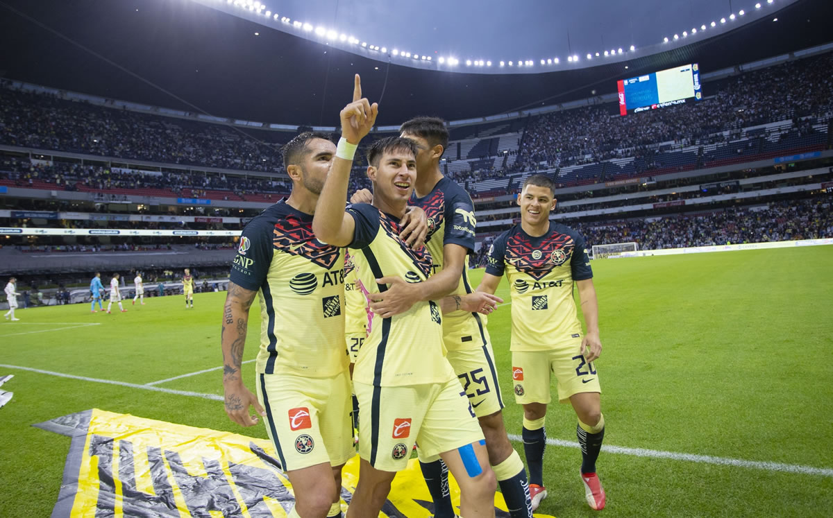 América trollea a Pumas y presume apoyo de su afición tras el Clásico