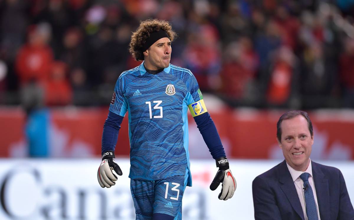 Guillermo Ochoa, defendido por aficionados de ataques de Paco Villa